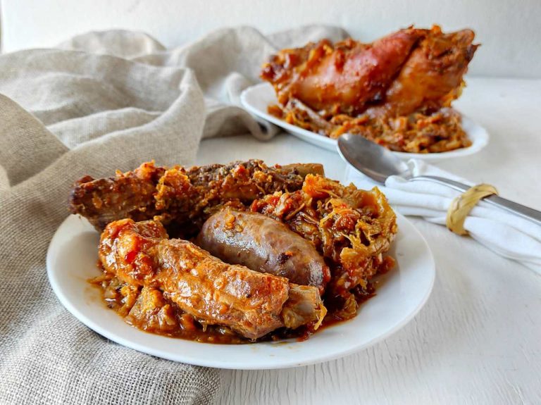 Cassoeula, una ricetta tradizionale di Milano - BurroFuso