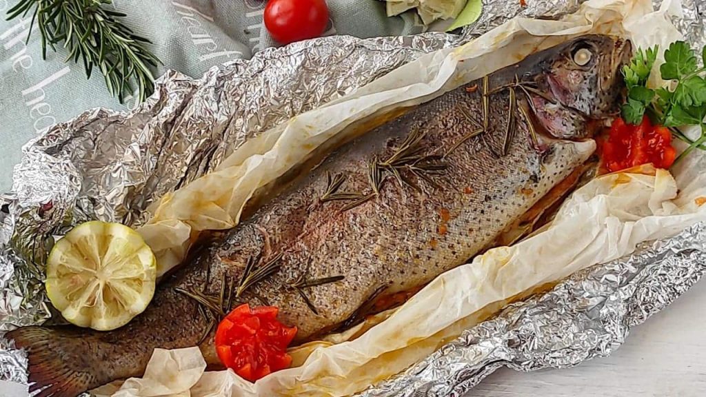 Trota al cartoccio, ricetta facile e veloce per un secondo di pesce ...
