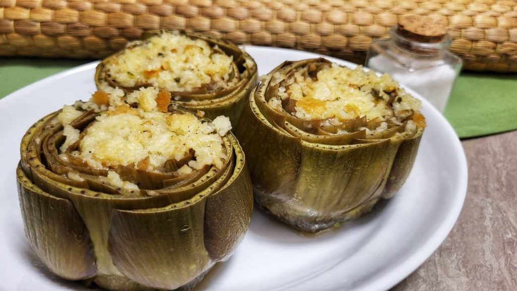Carciofi ripieni in padella, la ricetta perfetta - BurroFuso
