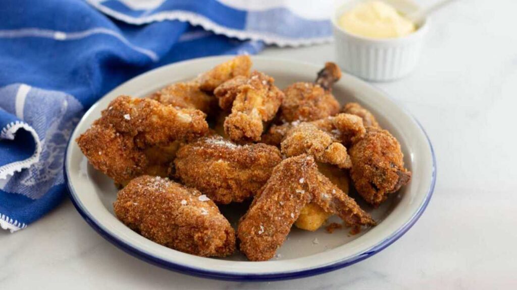 Pollo fritto, ricetta facile e infallibile - BurroFuso